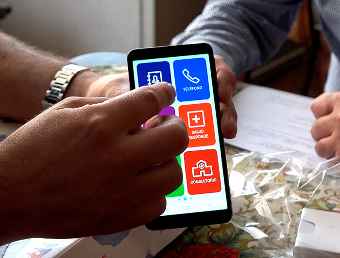 El desafío de lograr que más personas mayores accedan al mundo digital