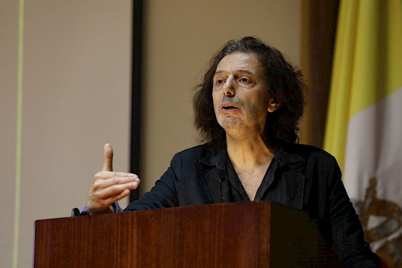 Filósofo francés Éric Sadin: “La inteligencia artificial procede de un ...