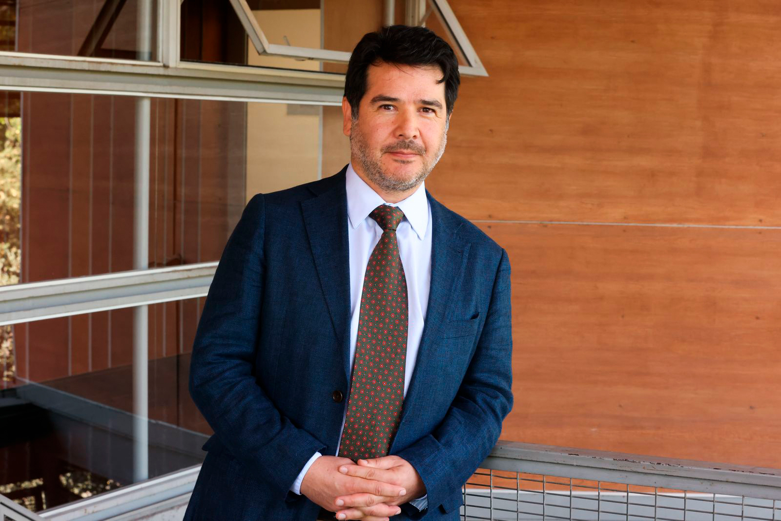 Carlos Cornejo asume como nuevo director de la Escuela de Psicología UC