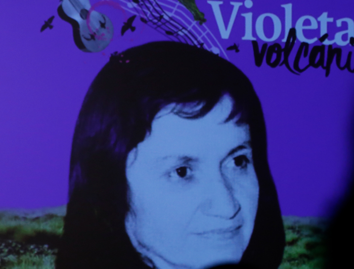 Revista Universitaria celebra centenario de Violeta Parra - Pontificia ...